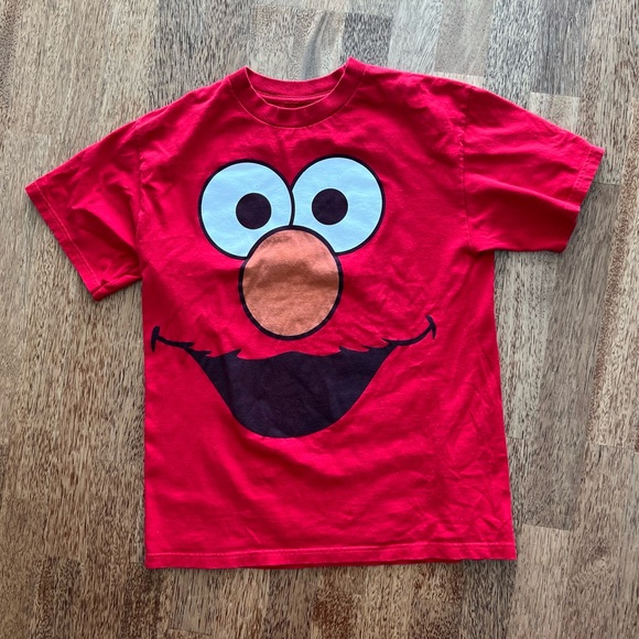 Sesame Street | Tops | Sesame Street Elmo Tshirt Red Short Sleeve Full ...